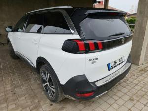 White Peugeot 5008 2017 in Kaunas, with an engine capacity of 1.56 L and mileage of 300 thousand km for 11000 €, photo 5 on AUTOMOTO.COM.LV