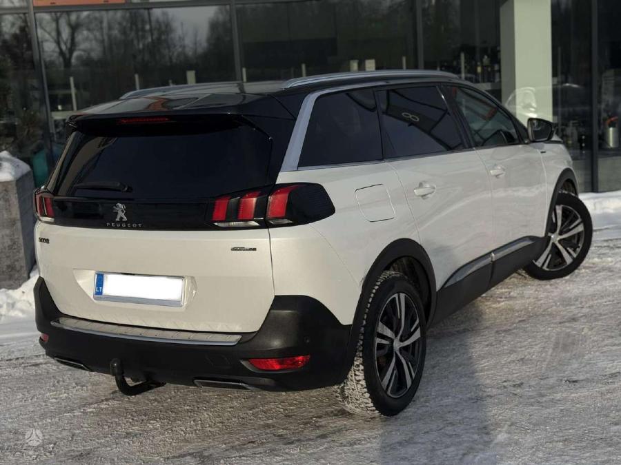 White Peugeot 5008 2018 in Klaipeda, with an engine capacity of 1.50 L and mileage of 345 thousand km for 12880 €, photo 5 on AUTOMOTO.COM.LV