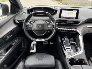 White Peugeot 5008 2018 in Kaunas, with an engine capacity of 2.00 L and mileage of 209 thousand km for 15500 €, photo 15 on AUTOMOTO.COM.LV