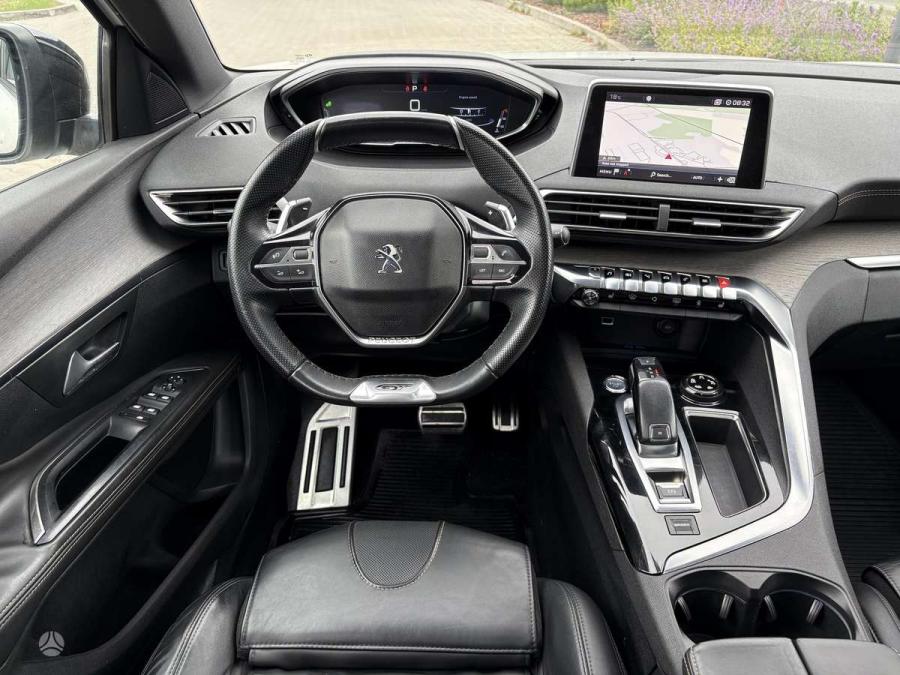 White Peugeot 5008 2018 in Kaunas, with an engine capacity of 2.00 L and mileage of 209 thousand km for 15500 €, photo 15 on AUTOMOTO.COM.LV