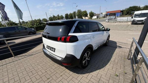 Peugeot 5008 2018 Šauļi vietnē Balts Peugeot 5008 2018 Šauļi, ar dzinēja tilpumu 1.20 L un nobraukumu 84 tūkst. km par 14350 €, foto 5 vietnē AUTOMOTO.COM.LV