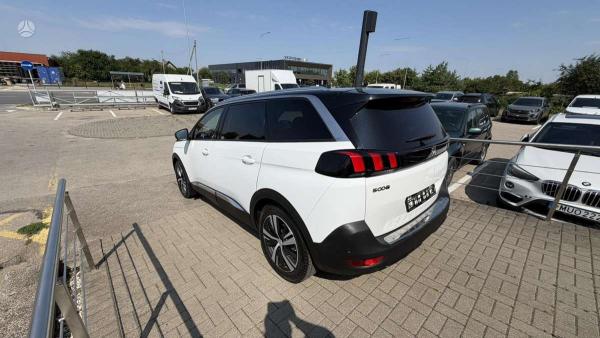 Peugeot 5008 2018 Šauļi vietnē Balts Peugeot 5008 2018 Šauļi, ar dzinēja tilpumu 1.20 L un nobraukumu 84 tūkst. km par 14350 €, foto 7 vietnē AUTOMOTO.COM.LV
