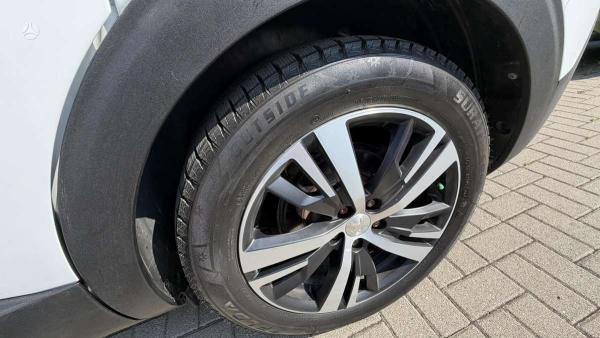 Peugeot 5008 2018 Šauļi vietnē Balts Peugeot 5008 2018 Šauļi, ar dzinēja tilpumu 1.20 L un nobraukumu 84 tūkst. km par 14350 €, foto 8 vietnē AUTOMOTO.COM.LV