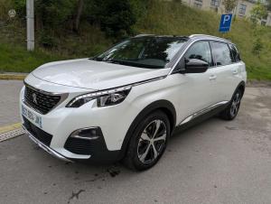 Белый Пежо 5008 2018 в Вильнюс, объемом двигателя 2.00 л и пробегом 235 тыс. км за 12400 €, фото  на AUTOMOTO.COM.LV