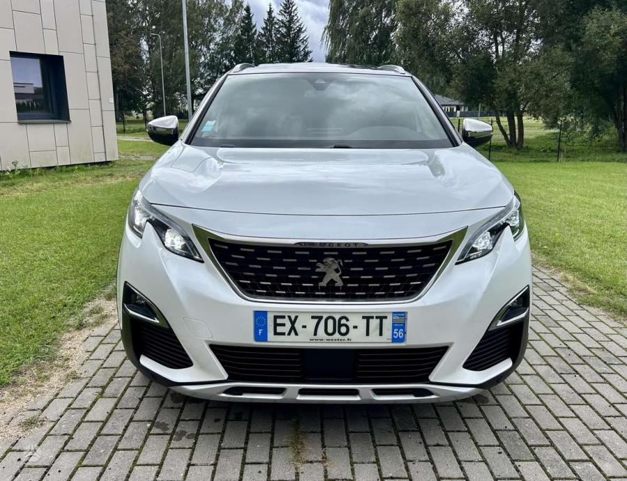 White Peugeot 5008 2018 in Taurage, with an engine capacity of 2.00 L and mileage of 296 thousand km for 12600 €, photo 7 on AUTOMOTO.COM.LV