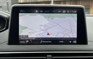White Peugeot 5008 2018 in Taurage, with an engine capacity of 2.00 L and mileage of 296 thousand km for 12600 €, photo 14 on AUTOMOTO.COM.LV