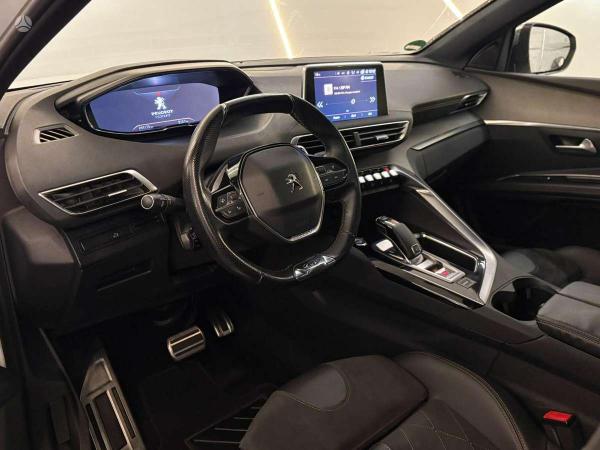 White Peugeot 5008 2018 in Marijampole, with an engine capacity of 2.00 L and mileage of 244 thousand km for 16850 €, photo 3 on AUTOMOTO.COM.LV