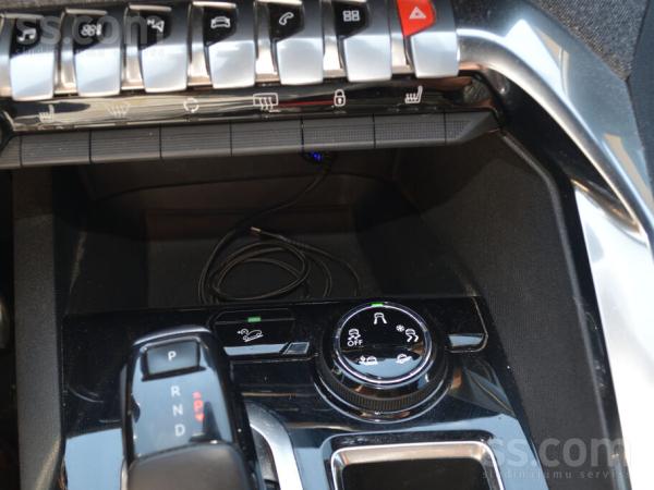Balts Peugeot 5008 2018 Bauska, ar dzinēja tilpumu 1.60 L un nobraukumu 51 tūkst. km par 22000 €, foto 7 vietnē AUTOMOTO.COM.LV