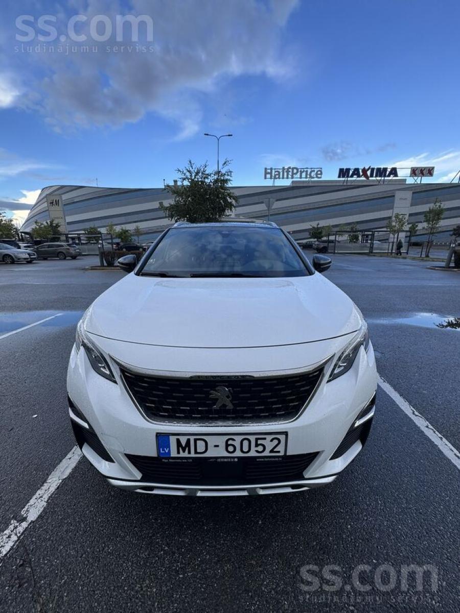 White Peugeot 5008 2018 in Riga, with an engine capacity of 1.50 L and mileage of 141 thousand km for 13800 €, photo 3 on AUTOMOTO.COM.LV