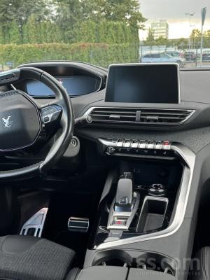 White Peugeot 5008 2018 in Riga, with an engine capacity of 1.50 L and mileage of 141 thousand km for 13800 €, photo 8 on AUTOMOTO.COM.LV