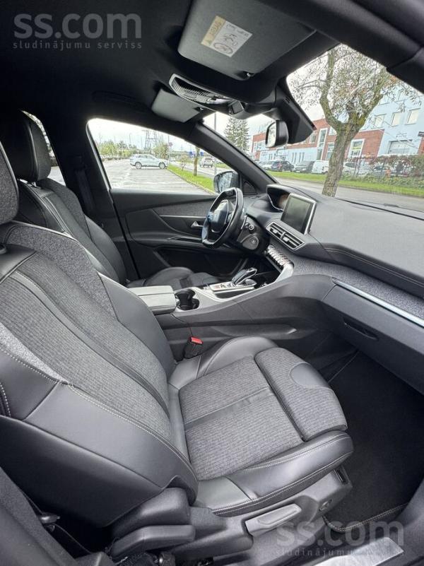 White Peugeot 5008 2018 in Riga, with an engine capacity of 1.50 L and mileage of 141 thousand km for 13800 €, photo 10 on AUTOMOTO.COM.LV
