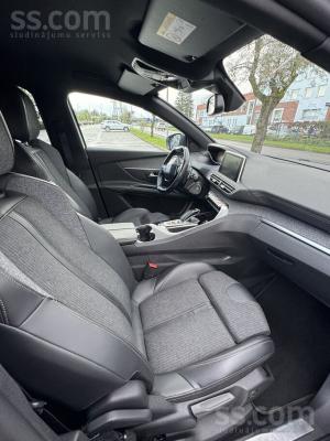 White Peugeot 5008 2018 in Riga, with an engine capacity of 1.50 L and mileage of 141 thousand km for 13800 €, photo 10 on AUTOMOTO.COM.LV