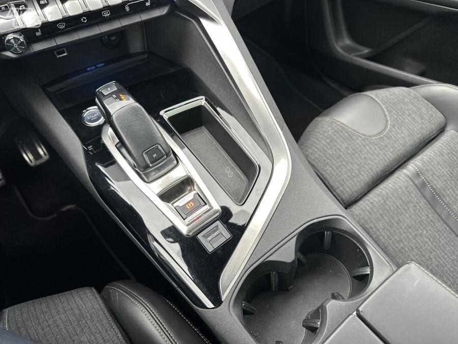 Balts Peugeot 5008 2018 Klaipėda, ar dzinēja tilpumu 1.60 L un nobraukumu 116 tūkst. km par 18300 €, foto 19 vietnē AUTOMOTO.COM.LV