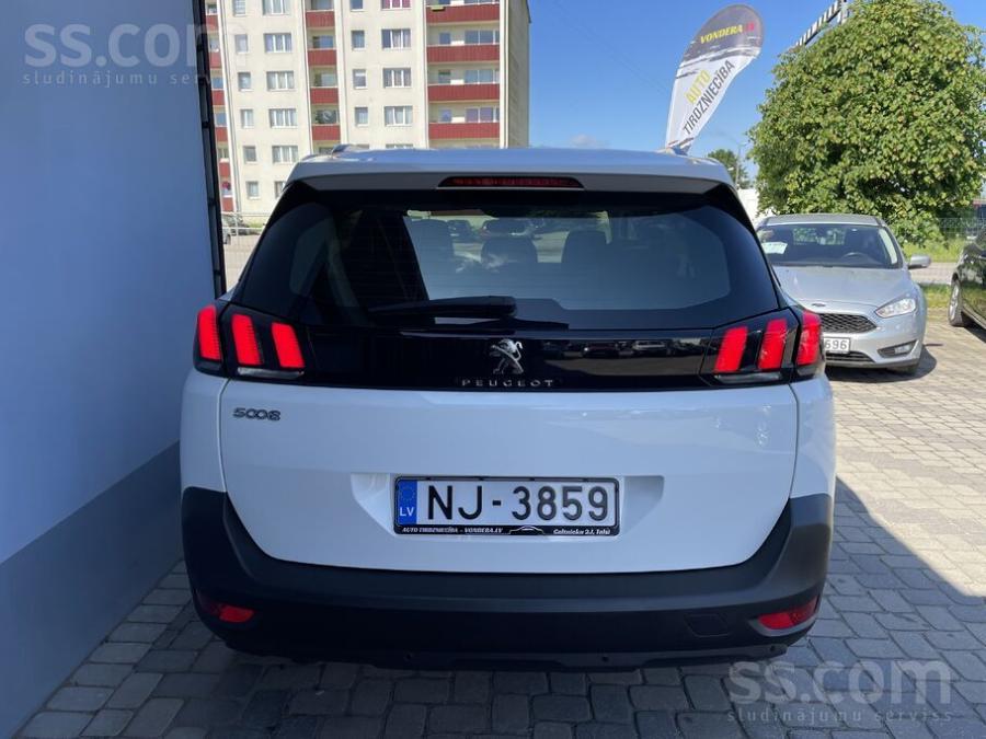 Balts Peugeot 5008 2019 Talsi, ar dzinēja tilpumu 1.50 L un nobraukumu 147 tūkst. km par 10990 €, foto 4 vietnē AUTOMOTO.COM.LV