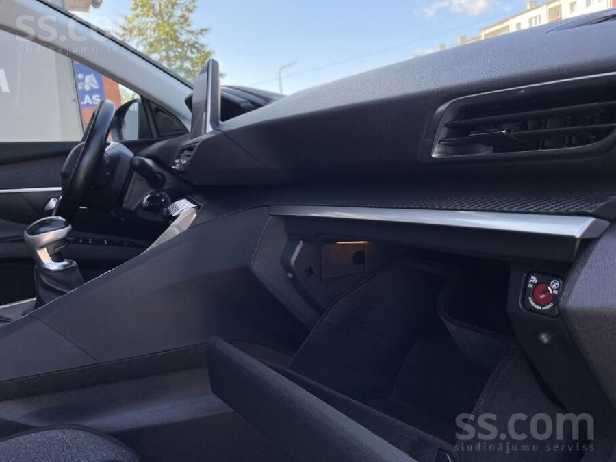 Balts Peugeot 5008 2019 Talsi, ar dzinēja tilpumu 1.50 L un nobraukumu 147 tūkst. km par 10990 €, foto 10 vietnē AUTOMOTO.COM.LV