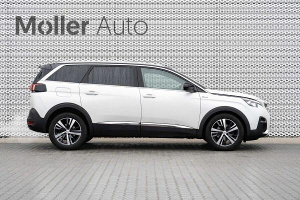 White Peugeot 5008 2019 in Marupe, with an engine capacity of 2.00 L and mileage of 138 thousand km for 16650 €, photo 5 on AUTOMOTO.COM.LV