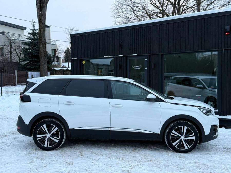 Balts Peugeot 5008 2019 Rīga, ar dzinēja tilpumu 0.00 L un nobraukumu 81 tūkst. km par 15900 €, foto 4 vietnē AUTOMOTO.COM.LV