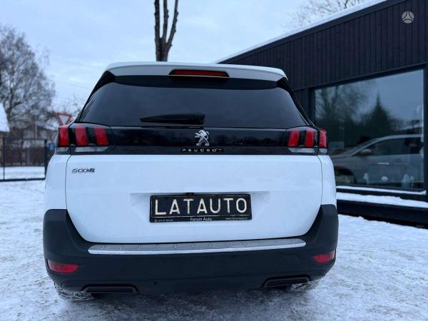 White Peugeot 5008 2019 in Riga, with an engine capacity of 1.50 L and mileage of 81 thousand km for 15900 €, photo 6 on AUTOMOTO.COM.LV