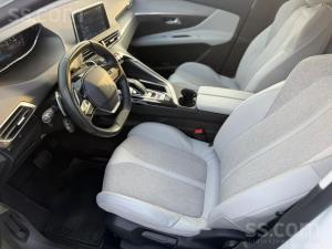 White Peugeot 5008 2019 in Riga, with an engine capacity of 1.50 L and mileage of 81 thousand km for 15700 €, photo 15 on AUTOMOTO.COM.LV