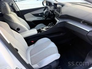 White Peugeot 5008 2019 in Riga, with an engine capacity of 1.50 L and mileage of 81 thousand km for 15700 €, photo 19 on AUTOMOTO.COM.LV