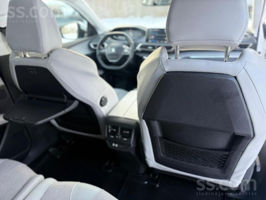 White Peugeot 5008 2019 in Riga, with an engine capacity of 1.50 L and mileage of 81 thousand km for 15700 €, photo 21 on AUTOMOTO.COM.LV
