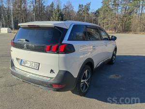 White Peugeot 5008 2019 in Riga, with an engine capacity of 1.50 L and mileage of 148 thousand km for 14990 €, photo 5 on AUTOMOTO.COM.LV
