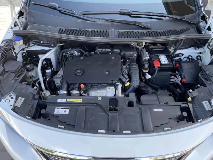 Balts Peugeot 5008 2019 Rīga, ar dzinēja tilpumu 1.50 L un nobraukumu 147 tūkst. km par 11600 €, foto 26 vietnē AUTOMOTO.COM.LV