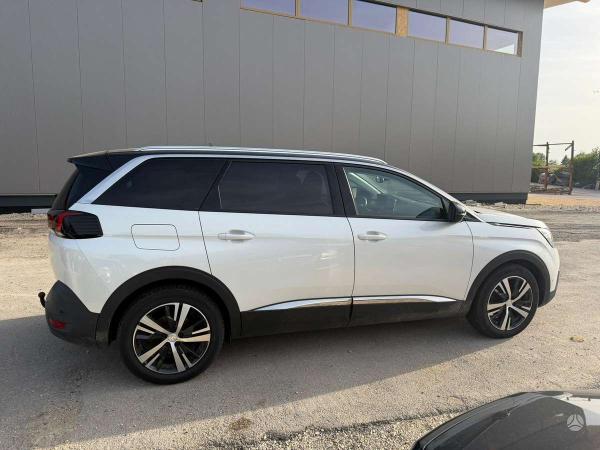 Белый Пежо 5008 2019 в Каунас, объемом двигателя 1.50 л и пробегом 155 тыс. км за 11450 €, фото 5 на AUTOMOTO.COM.LV
