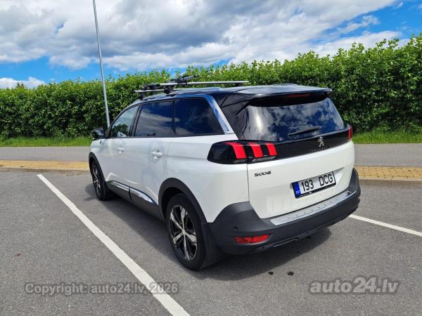 White Peugeot 5008 2019 in Tartu, with an engine capacity of 1.50 L and mileage of 109 thousand km for 18500 €, photo 4 on AUTOMOTO.COM.LV