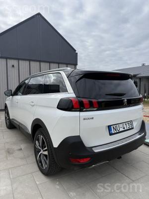 White Peugeot 5008 2019 in Riga, with an engine capacity of 1.50 L and mileage of 153 thousand km for 15400 €, photo 4 on AUTOMOTO.COM.LV