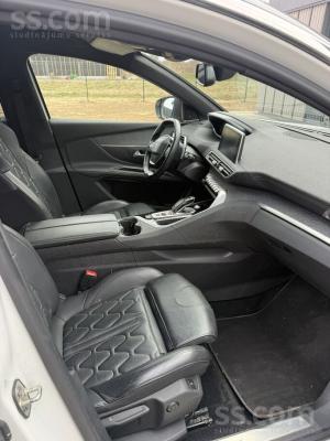 White Peugeot 5008 2019 in Riga, with an engine capacity of 1.50 L and mileage of 153 thousand km for 15400 €, photo 7 on AUTOMOTO.COM.LV
