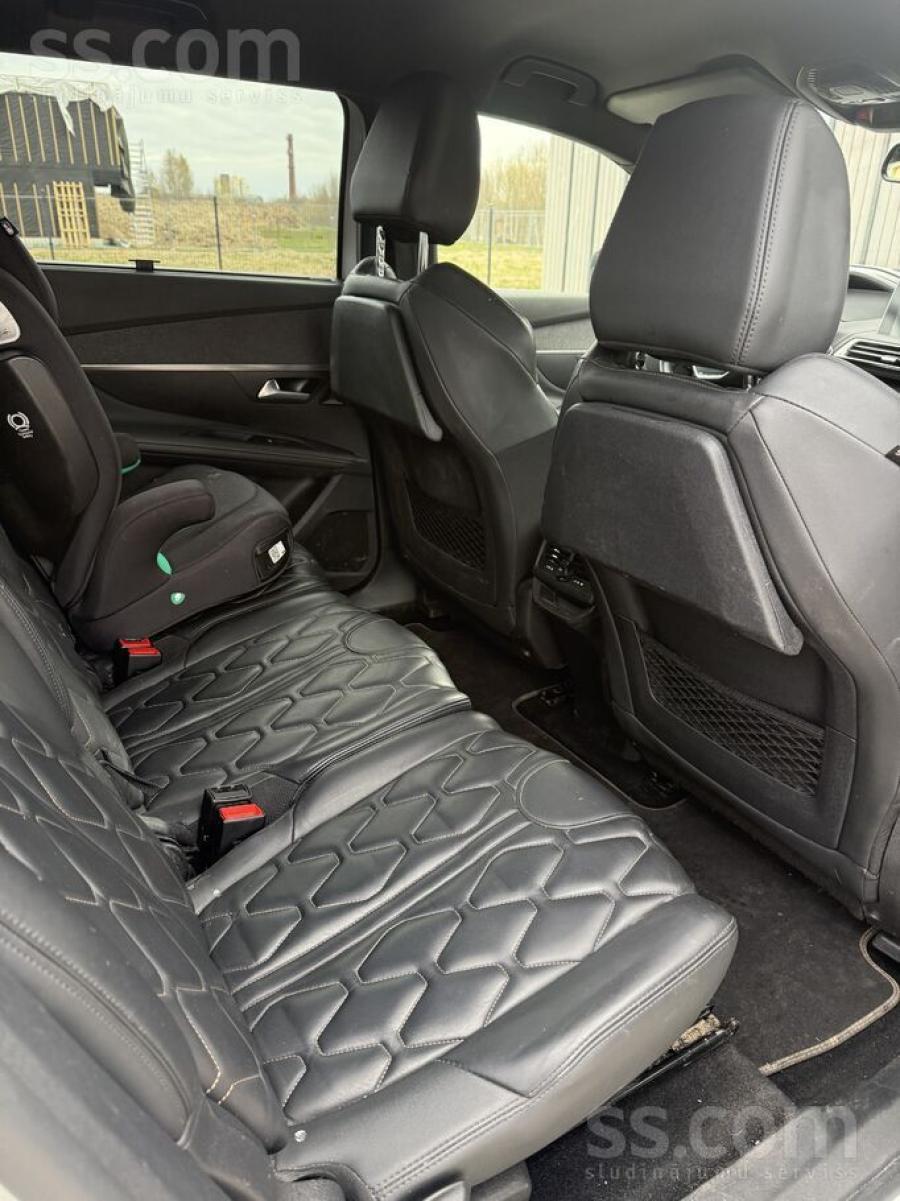 White Peugeot 5008 2019 in Riga, with an engine capacity of 1.50 L and mileage of 153 thousand km for 15400 €, photo 8 on AUTOMOTO.COM.LV
