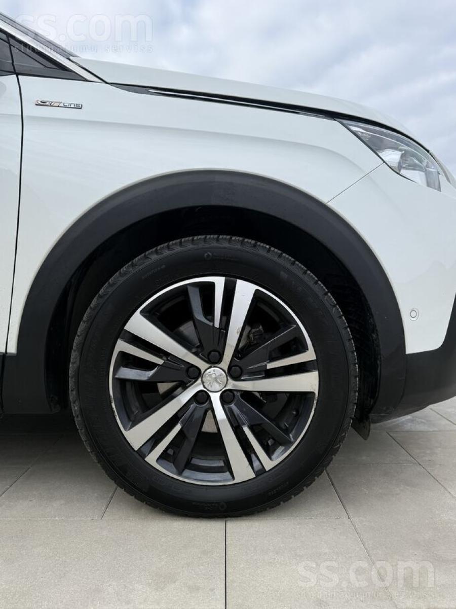 White Peugeot 5008 2019 in Riga, with an engine capacity of 1.50 L and mileage of 153 thousand km for 15400 €, photo 9 on AUTOMOTO.COM.LV