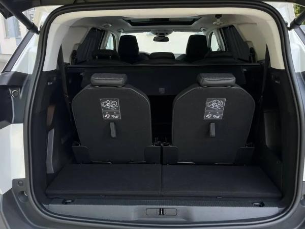 Balts Peugeot 5008 2019 Jelgava, ar dzinēja tilpumu 1.20 L un nobraukumu 131 tūkst. km par 12590 €, foto 8 vietnē AUTOMOTO.COM.LV