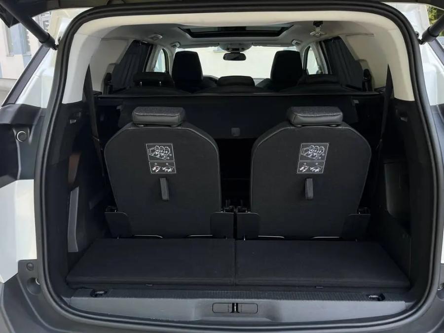 Balts Peugeot 5008 2019 Jelgava, ar dzinēja tilpumu 1.20 L un nobraukumu 131 tūkst. km par 12590 €, foto 9 vietnē AUTOMOTO.COM.LV