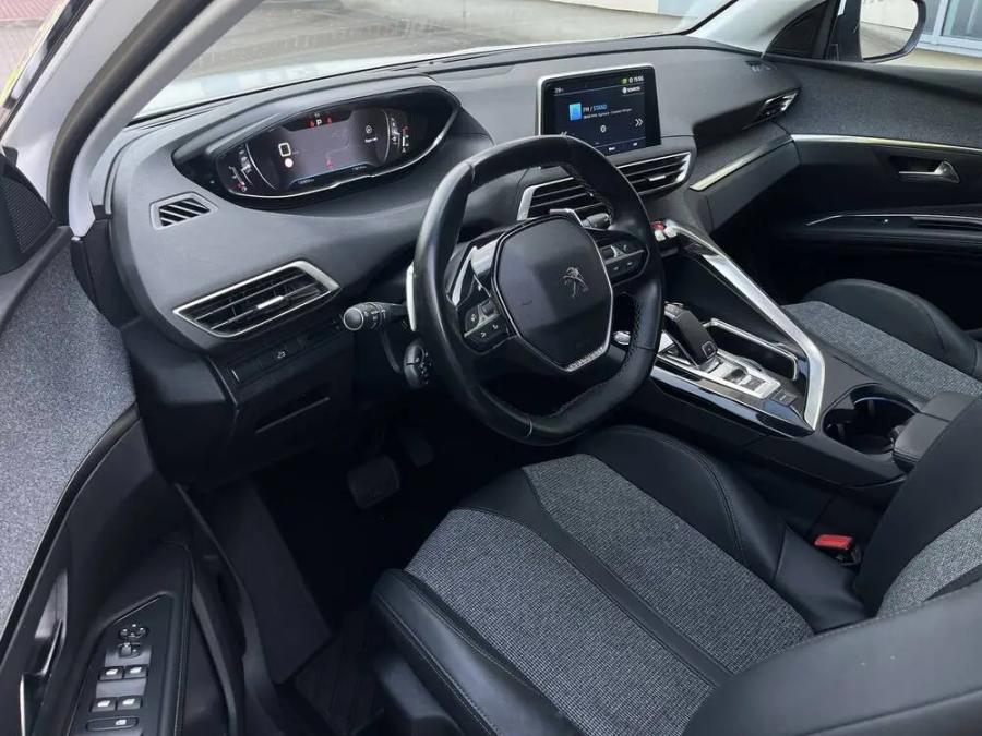 Balts Peugeot 5008 2019 Jelgava, ar dzinēja tilpumu 1.20 L un nobraukumu 131 tūkst. km par 12590 €, foto 12 vietnē AUTOMOTO.COM.LV