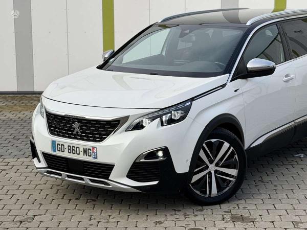 White Peugeot 5008 2019 in Taurage, with an engine capacity of 2.00 L and mileage of 201 thousand km for 14600 €, photo 2 on AUTOMOTO.COM.LV
