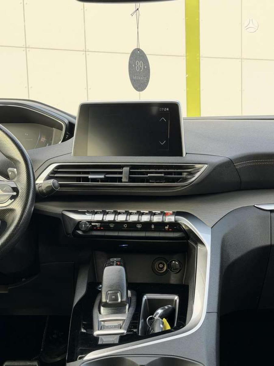 Balts Peugeot 5008 2019 Tauragė, ar dzinēja tilpumu 2.00 L un nobraukumu 201 tūkst. km par 14600 €, foto 49 vietnē AUTOMOTO.COM.LV