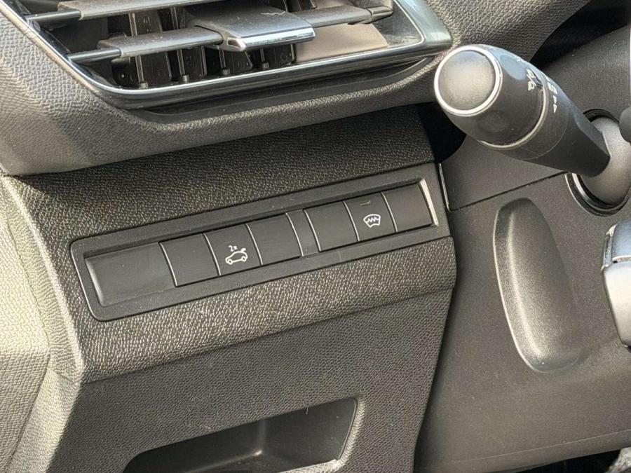 Balts Peugeot 5008 2019 Tauragė, ar dzinēja tilpumu 2.00 L un nobraukumu 201 tūkst. km par 14600 €, foto 51 vietnē AUTOMOTO.COM.LV
