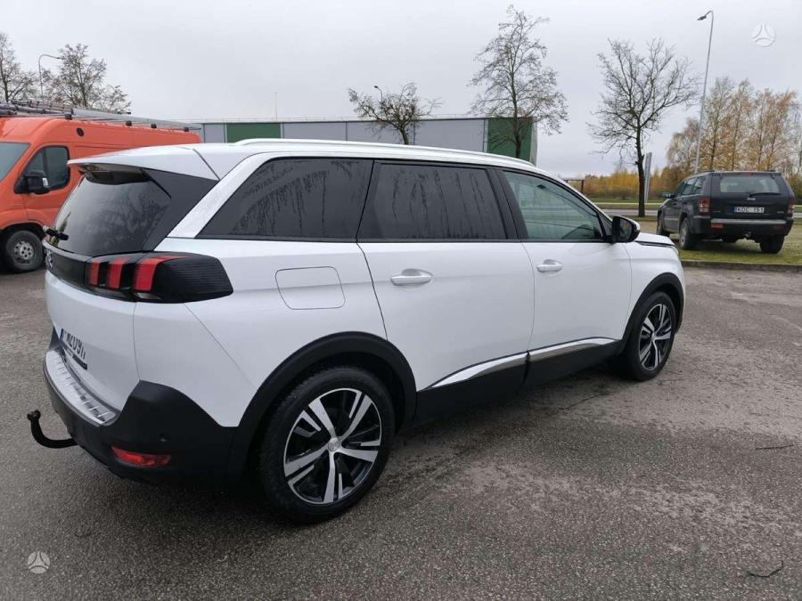 Balts Peugeot 5008 2020 Šauļi, ar dzinēja tilpumu 1.50 L un nobraukumu 175 tūkst. km par 11999 €, foto 2 vietnē AUTOMOTO.COM.LV