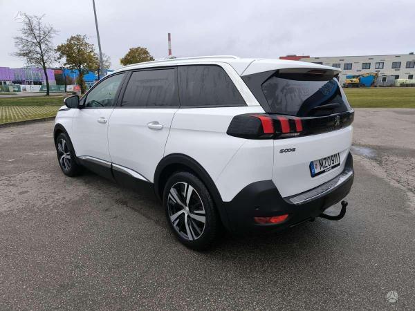 Balts Peugeot 5008 2020 Šauļi, ar dzinēja tilpumu 1.50 L un nobraukumu 175 tūkst. km par 11999 €, foto 3 vietnē AUTOMOTO.COM.LV