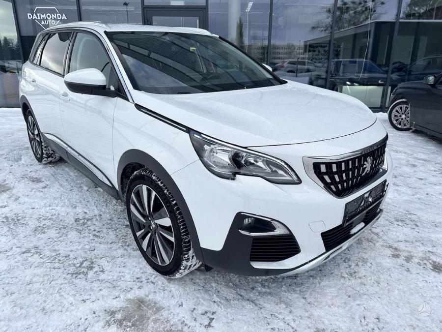 White Peugeot 5008 2020 in Kaunas, with an engine capacity of 1.20 L and mileage of 204 thousand km for 11200 €, photo 2 on AUTOMOTO.COM.LV