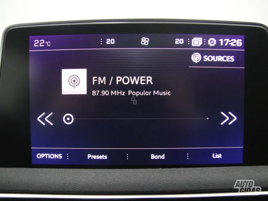 Balts Peugeot 5008 2020 Viļņa, ar dzinēja tilpumu 1.20 L un nobraukumu 107 tūkst. km par 16099 €, foto 24 vietnē AUTOMOTO.COM.LV
