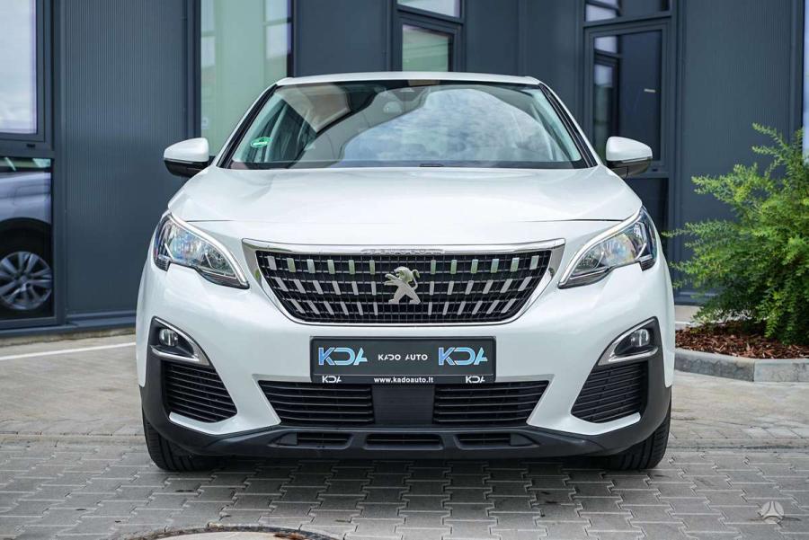 Balts Peugeot 5008 2020 Kauņa, ar dzinēja tilpumu 1.50 L un nobraukumu 156 tūkst. km par 12450 €, foto 4 vietnē AUTOMOTO.COM.LV