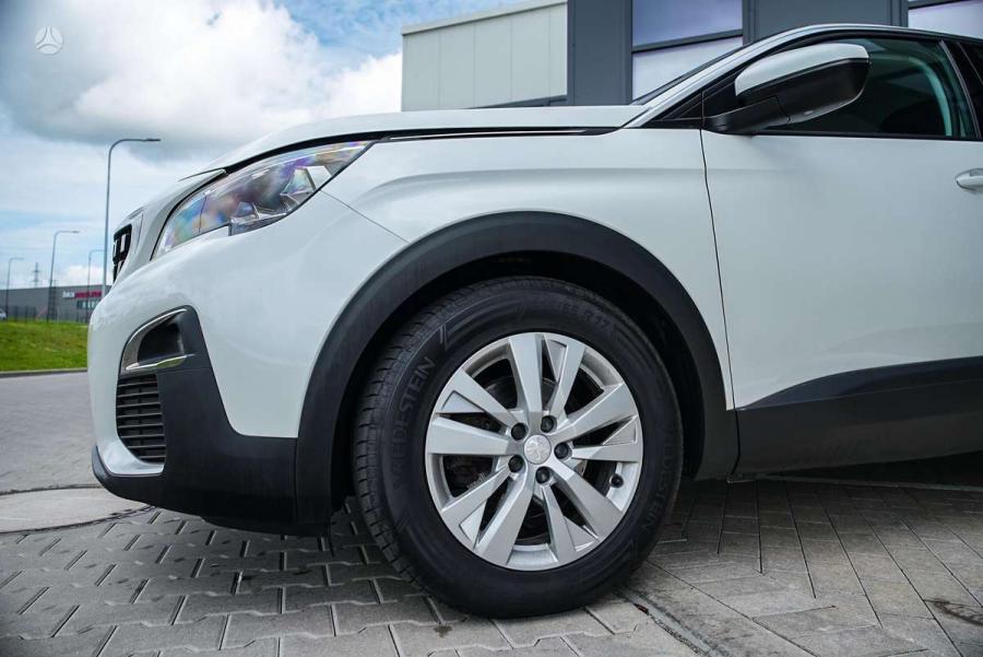 Balts Peugeot 5008 2020 Kauņa, ar dzinēja tilpumu 1.50 L un nobraukumu 156 tūkst. km par 12450 €, foto 7 vietnē AUTOMOTO.COM.LV