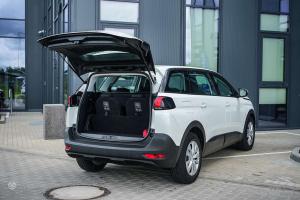 Balts Peugeot 5008 2020 Kauņa, ar dzinēja tilpumu 1.50 L un nobraukumu 156 tūkst. km par 12450 €, foto 14 vietnē AUTOMOTO.COM.LV
