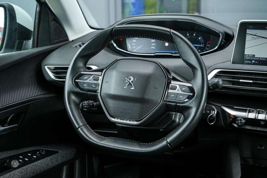 Balts Peugeot 5008 2020 Kauņa, ar dzinēja tilpumu 1.50 L un nobraukumu 156 tūkst. km par 12450 €, foto 18 vietnē AUTOMOTO.COM.LV