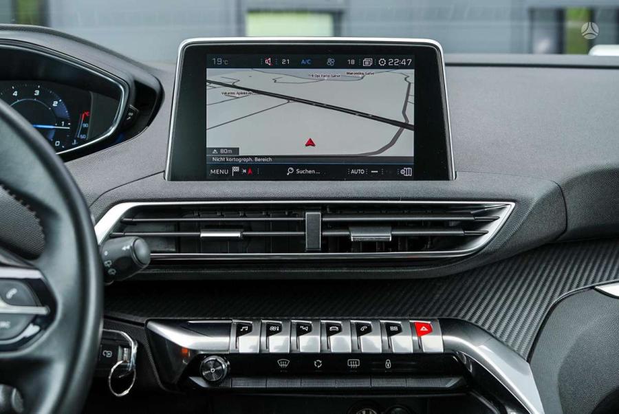 Balts Peugeot 5008 2020 Kauņa, ar dzinēja tilpumu 1.50 L un nobraukumu 156 tūkst. km par 12450 €, foto 19 vietnē AUTOMOTO.COM.LV