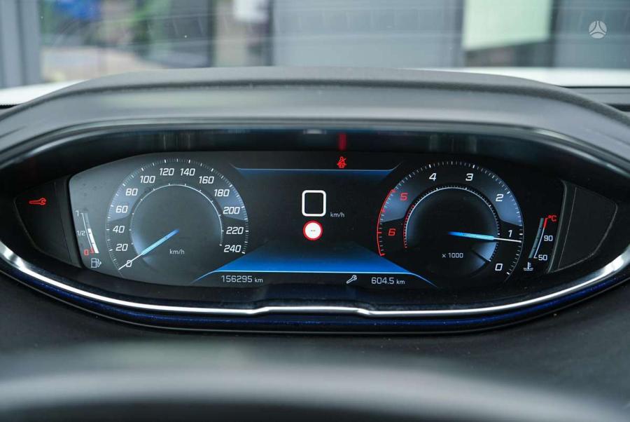 Balts Peugeot 5008 2020 Kauņa, ar dzinēja tilpumu 1.50 L un nobraukumu 156 tūkst. km par 12450 €, foto 22 vietnē AUTOMOTO.COM.LV