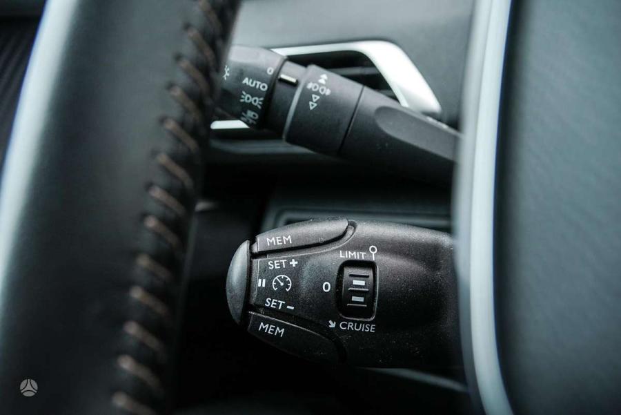Balts Peugeot 5008 2020 Kauņa, ar dzinēja tilpumu 1.50 L un nobraukumu 156 tūkst. km par 12450 €, foto 23 vietnē AUTOMOTO.COM.LV